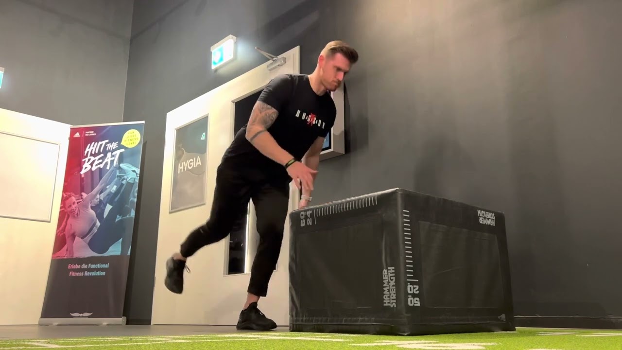 Single Leg RDL into Single Leg Box Jump - YouTube