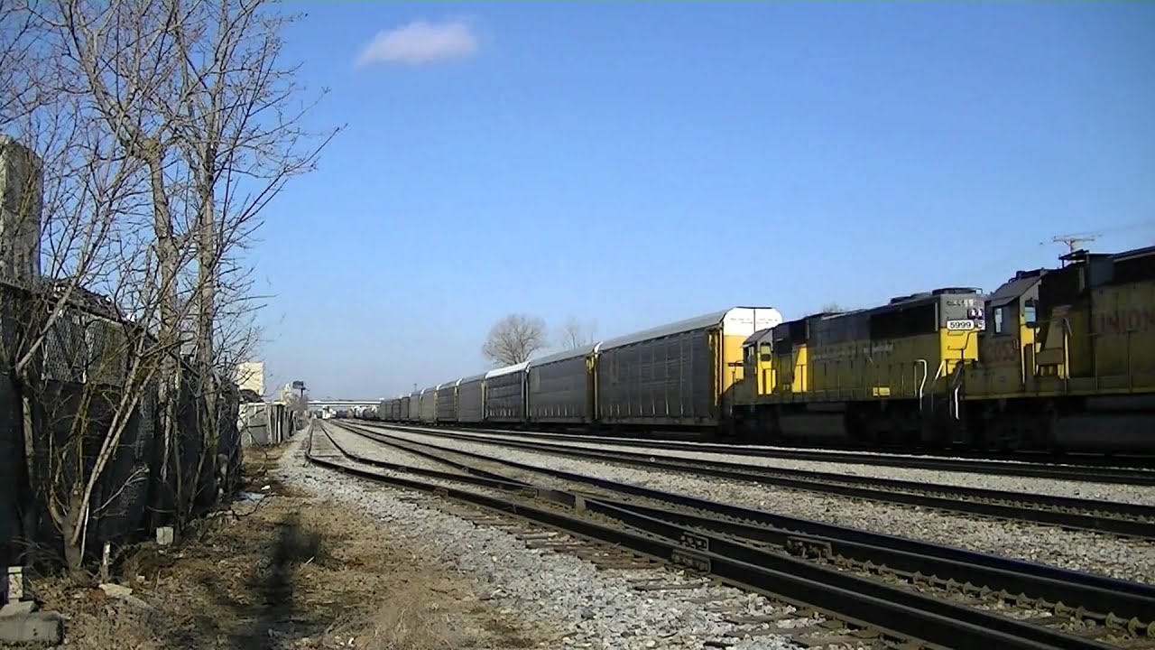 UP 9903 switching - Franklin Park, IL - YouTube