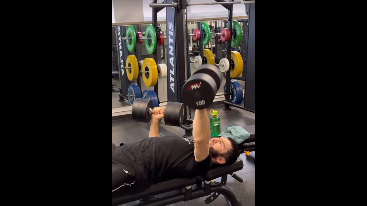 Artur Beterbiev 100lb single press for Dmitry Bivol Rematch - YouTube