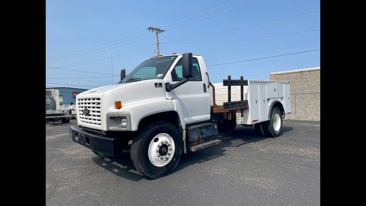 2005 Chevy C8500 Utility Truck Cat C7 w/ 5 Speed Manual 69K Miles - YouTube
