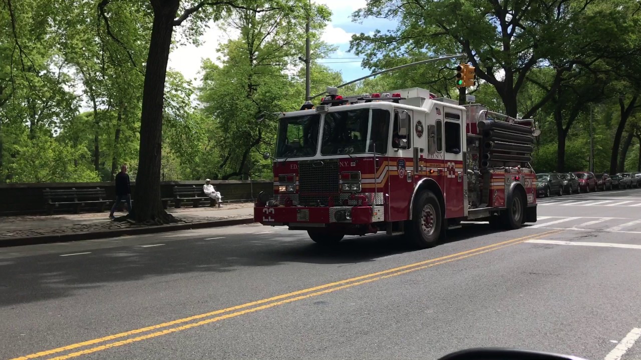 FDNY ENGINE 22 TAKING UP ON CENTRAL PARK WEST FROM A REPORTS OF A FIRE ...