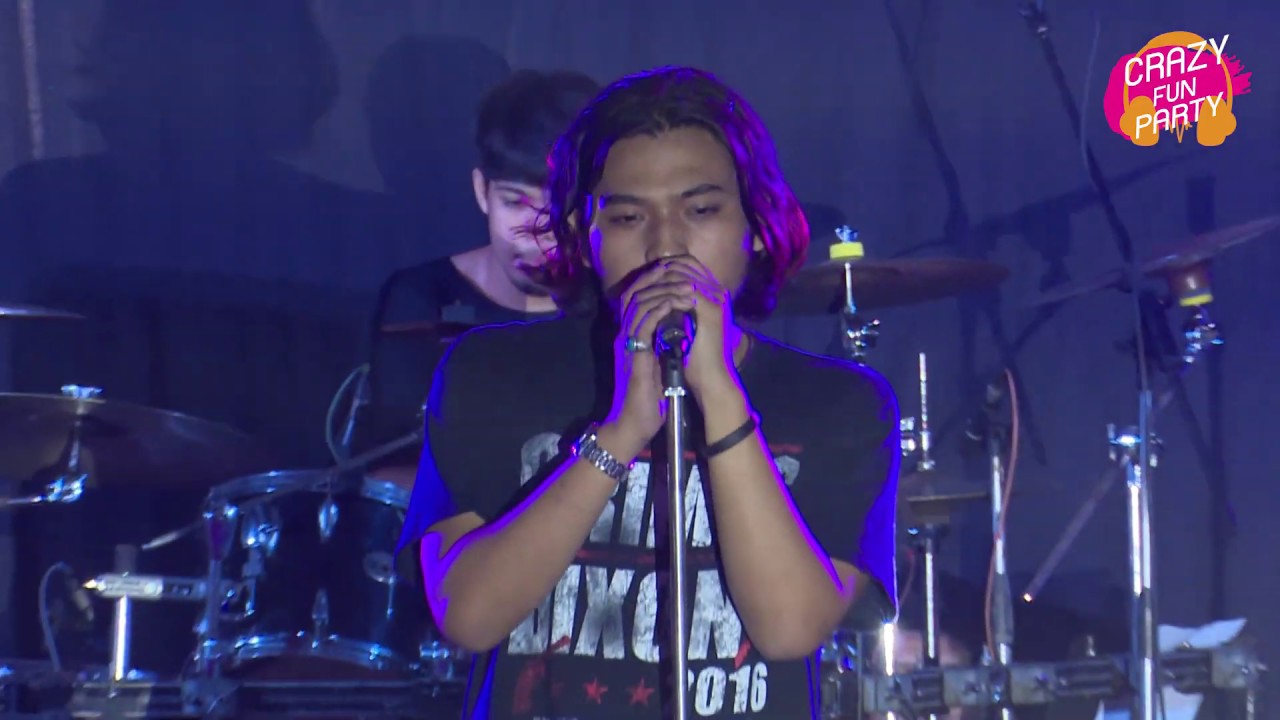 TSU Big Music 2018 : White Shadow Band [Crazy Fun Party] - YouTube