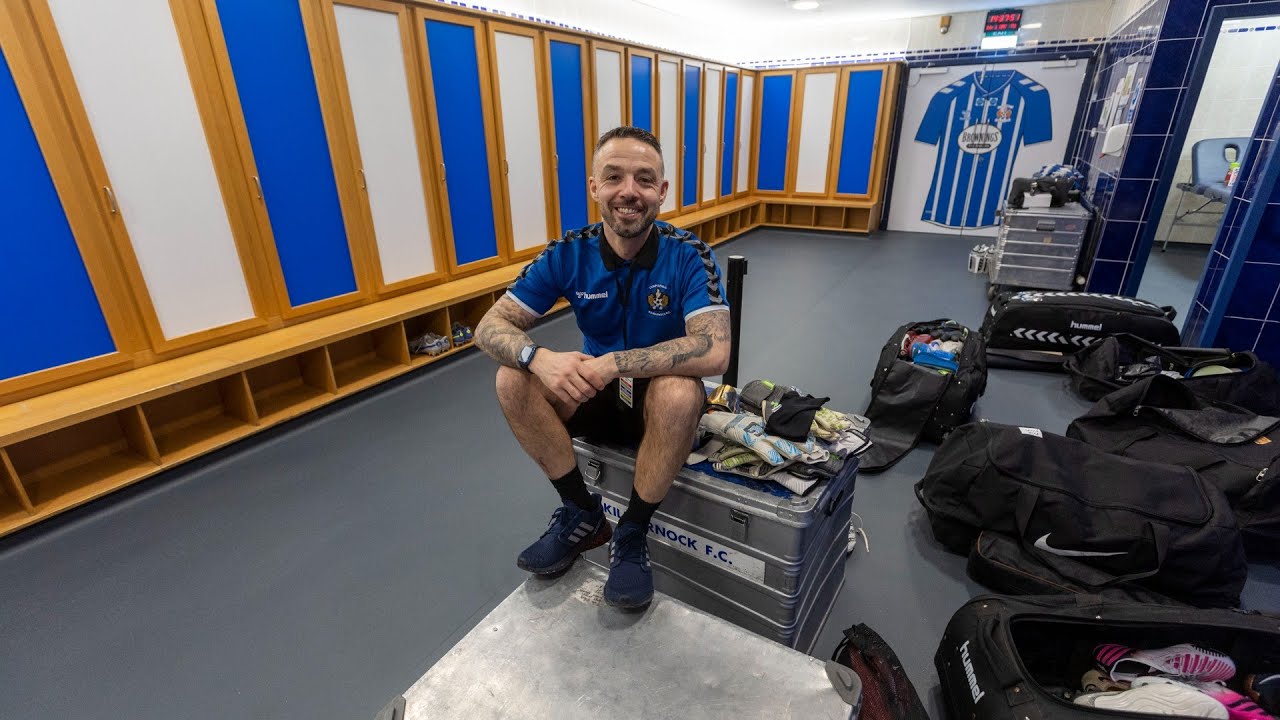 ‘Describe Kitman Kev in one word’ 💬 - YouTube