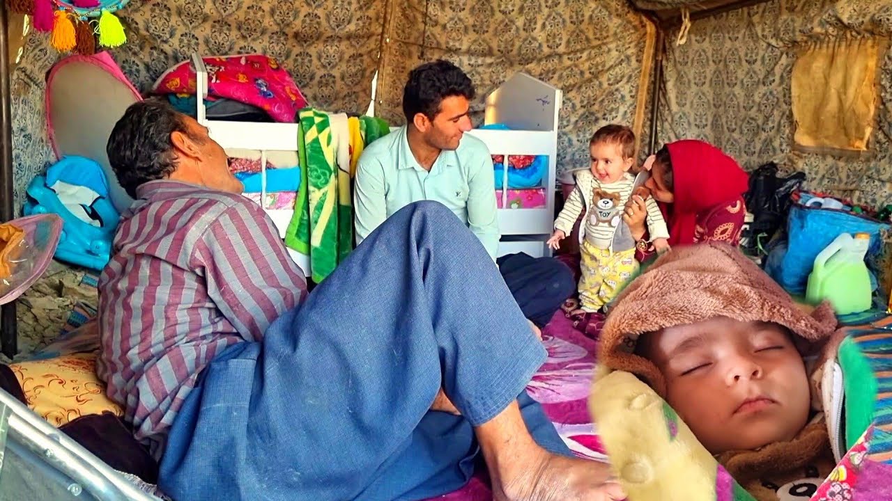 A documentary about the daily life of a nomadic family searching for ...