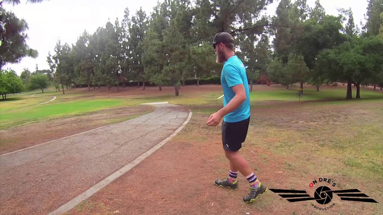 DISC GOLF La Mirada hole#4 Island hole with Andrew Speth - YouTube