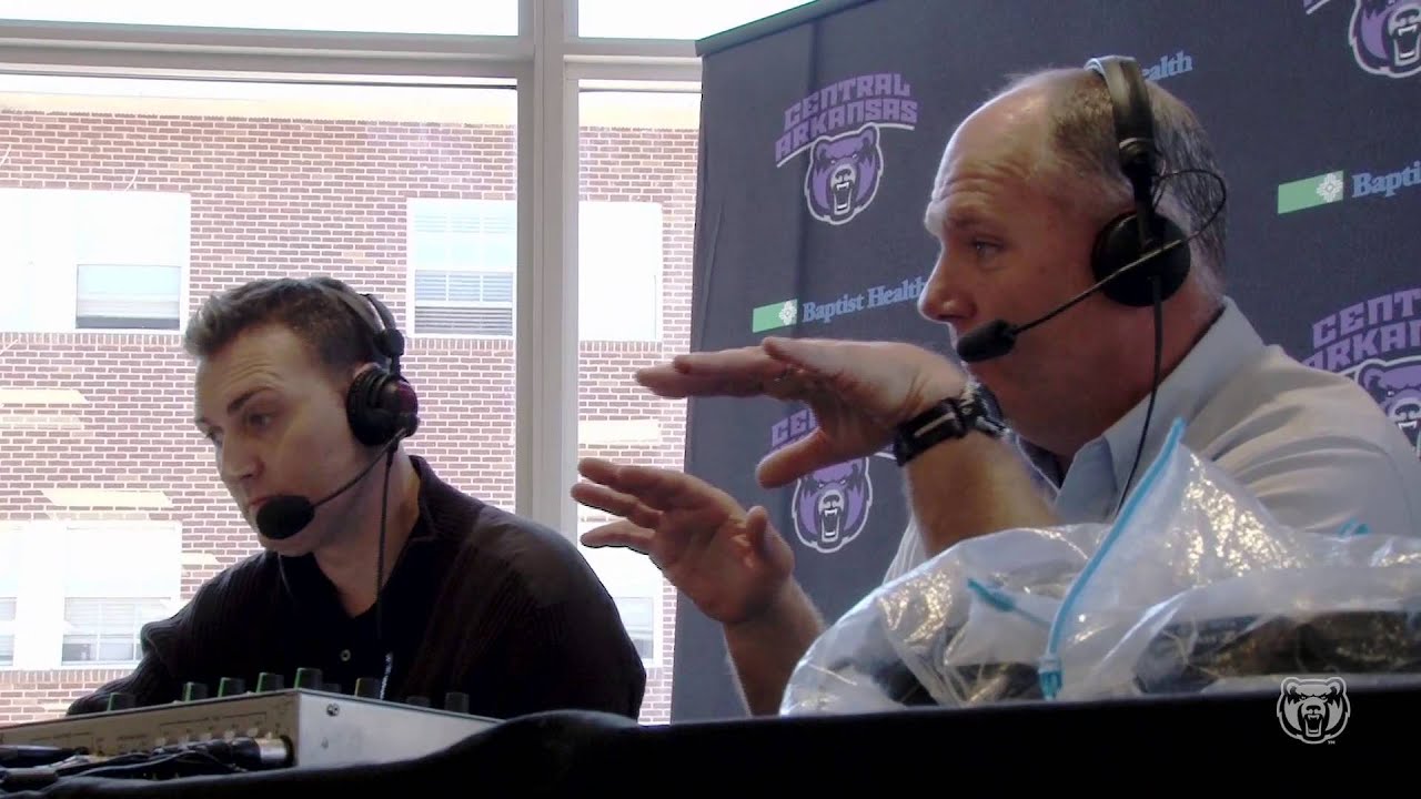 Football: Coach Steve Campbell Discusses Signing Class - YouTube