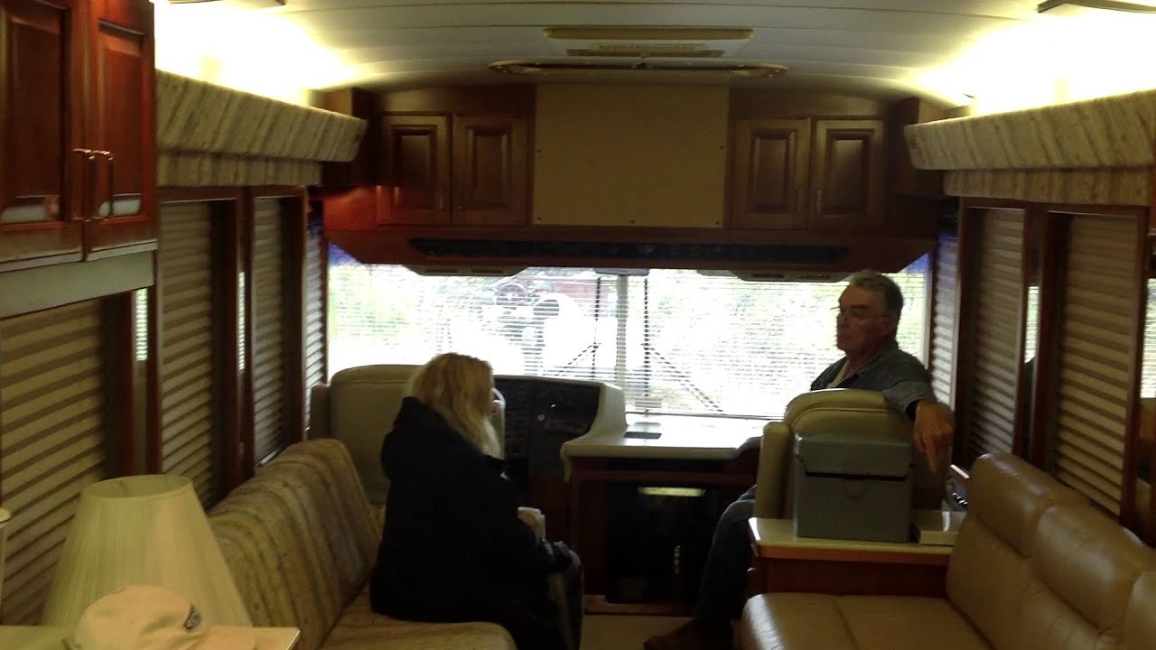 Inside the Bluebird Wanderlodge "Ornery" - YouTube