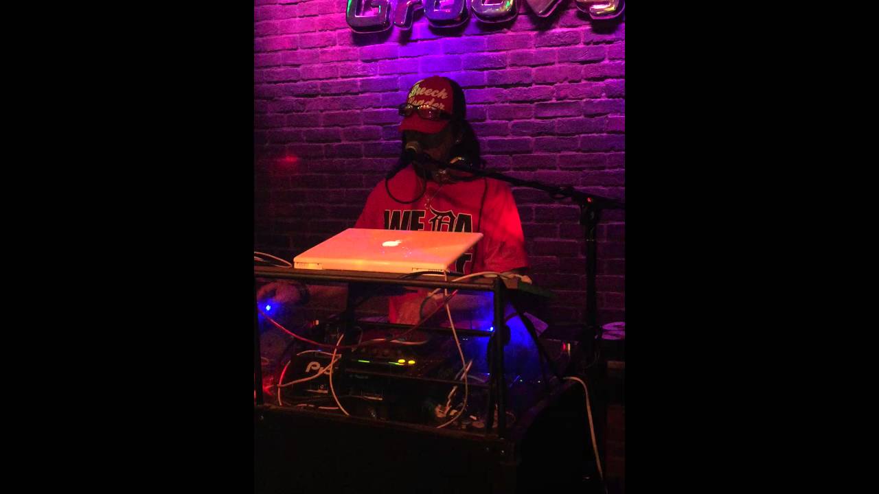 dj aki-the真っ黒vol.74 DISCO GROOVY横浜 - YouTube