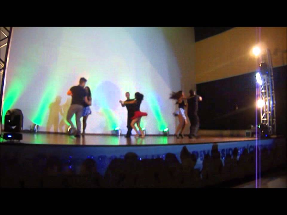 Apresentação de forró - Leonardo da Vinci!!! - YouTube