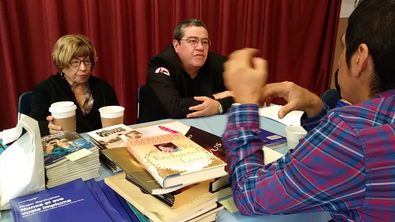 Roger Santivanez y Giovani Esquivel / Charla con el Poeta (10-6-18 ...