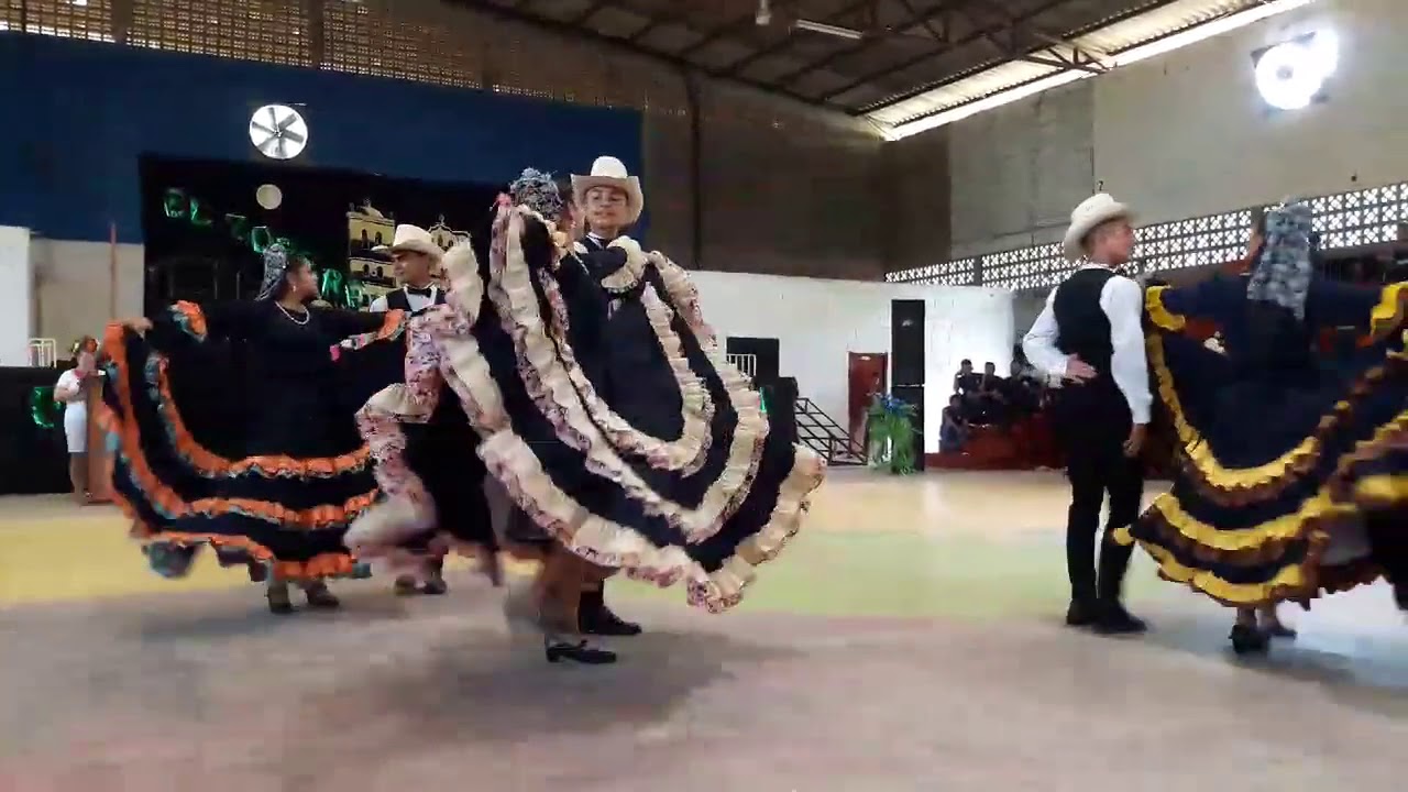 Inst. Superación del Valle | La Varsoviana | El Zope Rey - YouTube