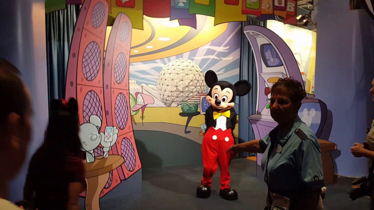 Disney 2017 meeting minnie - YouTube