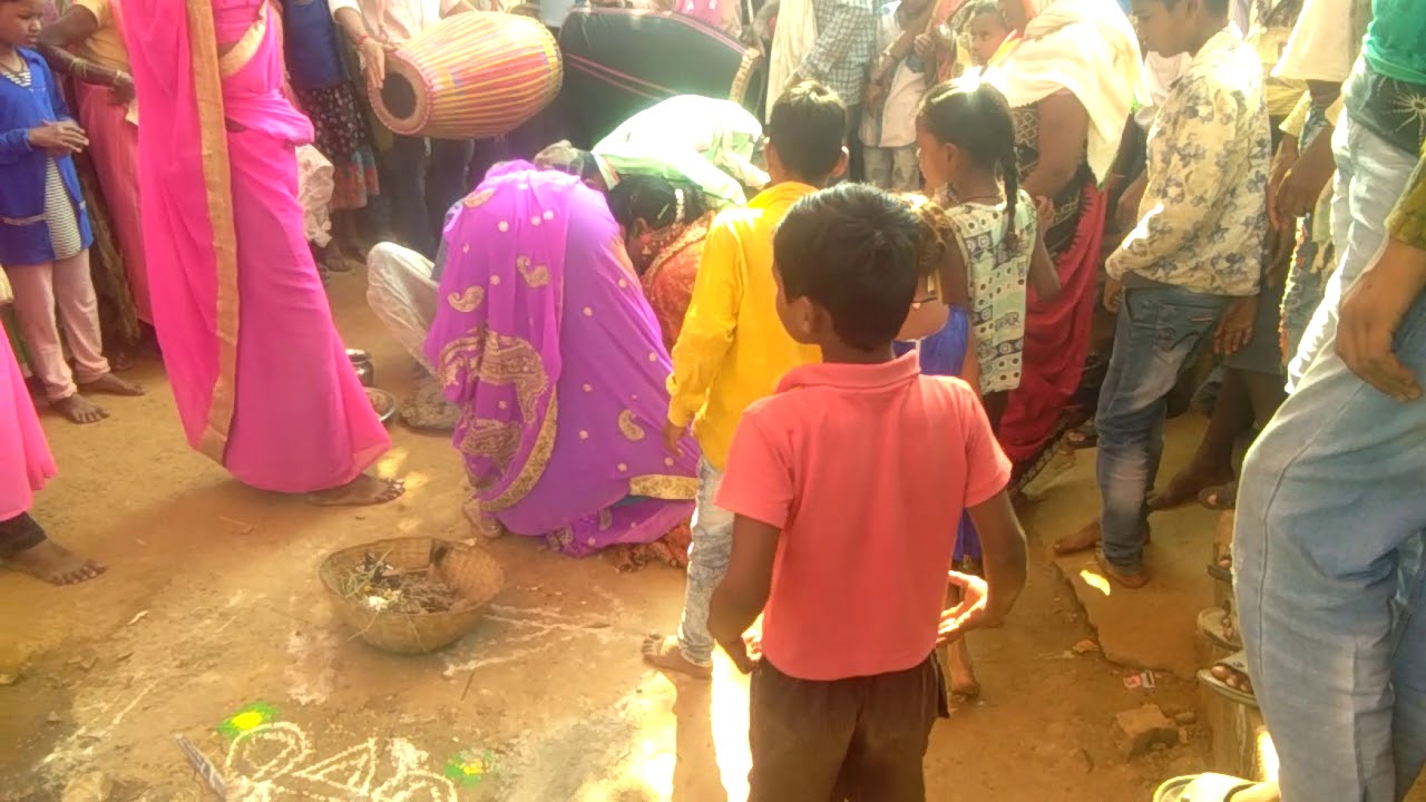 Hamare Chhattisgarh ka Gauri Gaura dance - YouTube