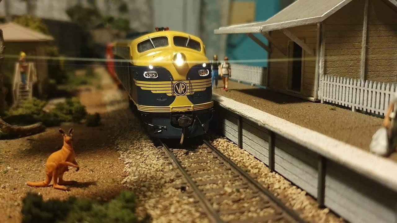Victorian Railways S class Diesel HO scale Trainorama ESU Loksound ...
