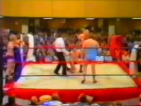 John Savage & Vic Faulkner v The Rockers - YouTube