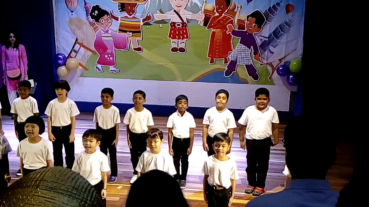 "Negaraku" national song sang by 6 years old team...Kavin's Smart ...