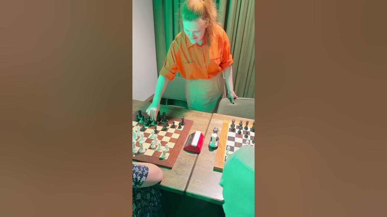 Тренер по шахматам в 21 год! #шахматы #тренер #дарио - YouTube