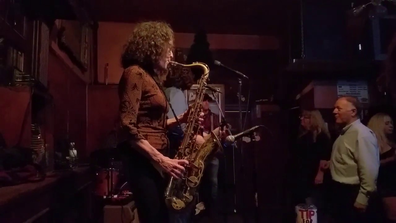 Stan Erhart Band at The Saloon -- Let Me Down Easy - YouTube