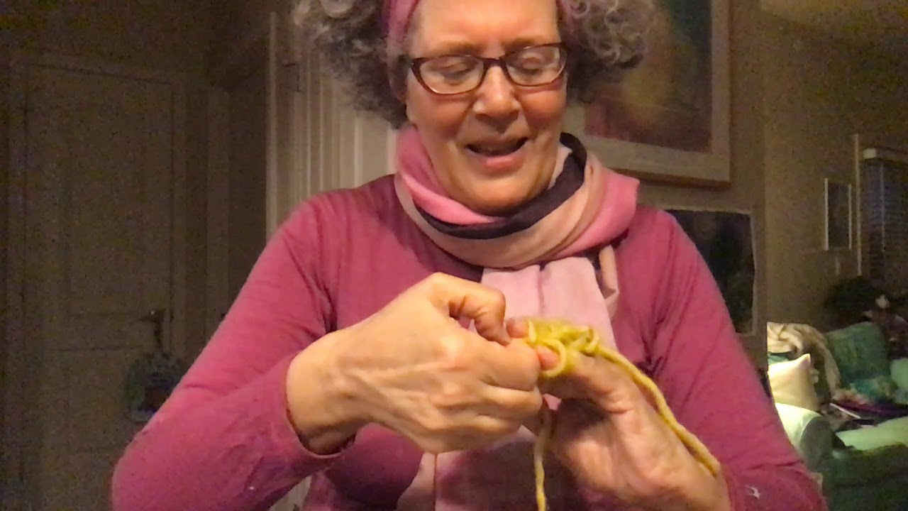 four-finger finger knitting tutorial - YouTube