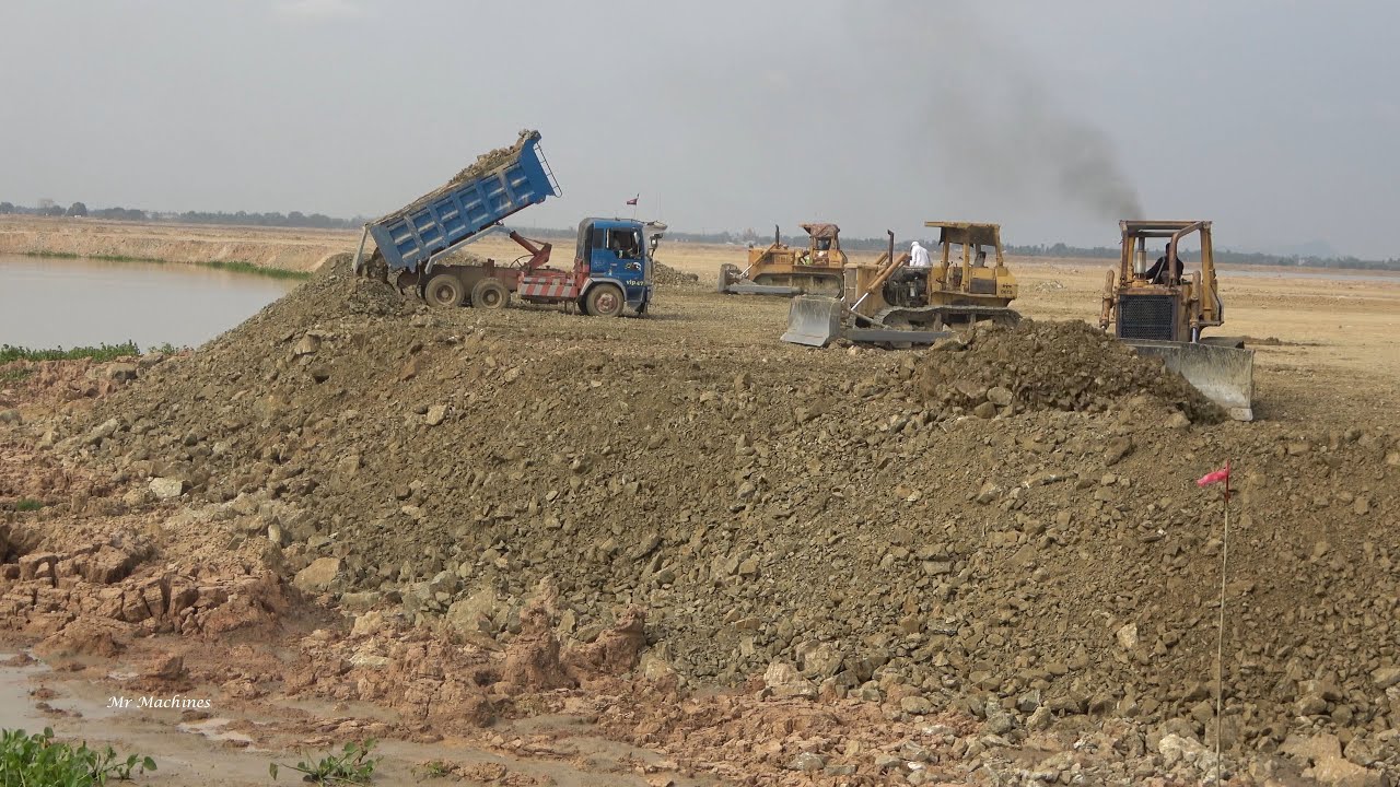 Incredible Perfect Land Filling Processing Equipment Bulldozer & 10 ...