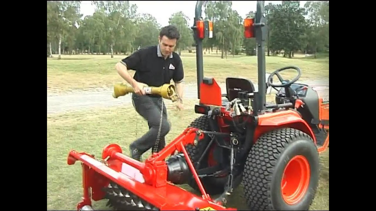 RotaDairon Vertikutierer ED130 - YouTube