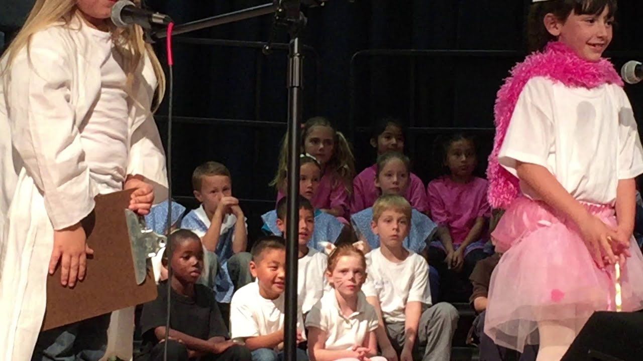 Mary Deterding school singing in the Kindergarten - YouTube