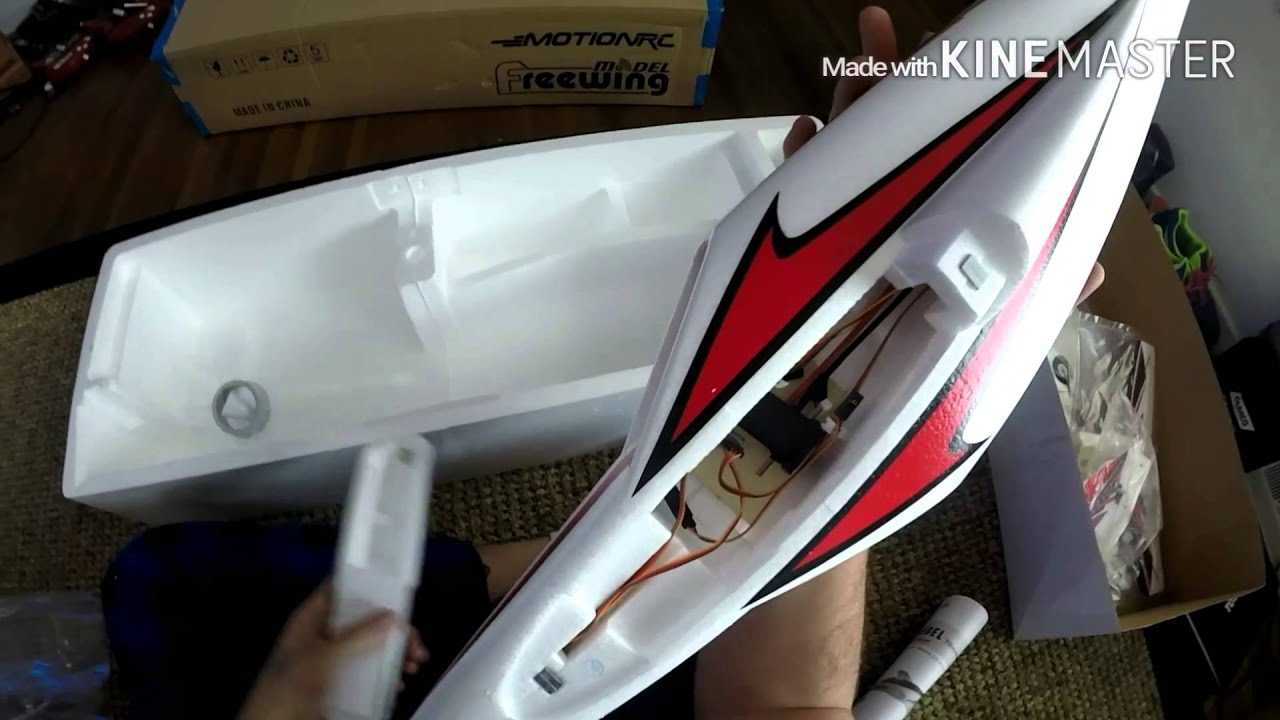MotionRC Freewing Rebel V2 70mm EDF Jet unboxing - YouTube