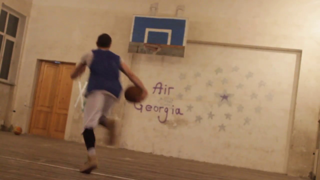 Fly Like Mike "Windmill Dunk" - Air Georgia 23 - YouTube