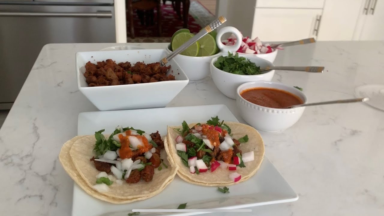 Tacos de tripas - YouTube