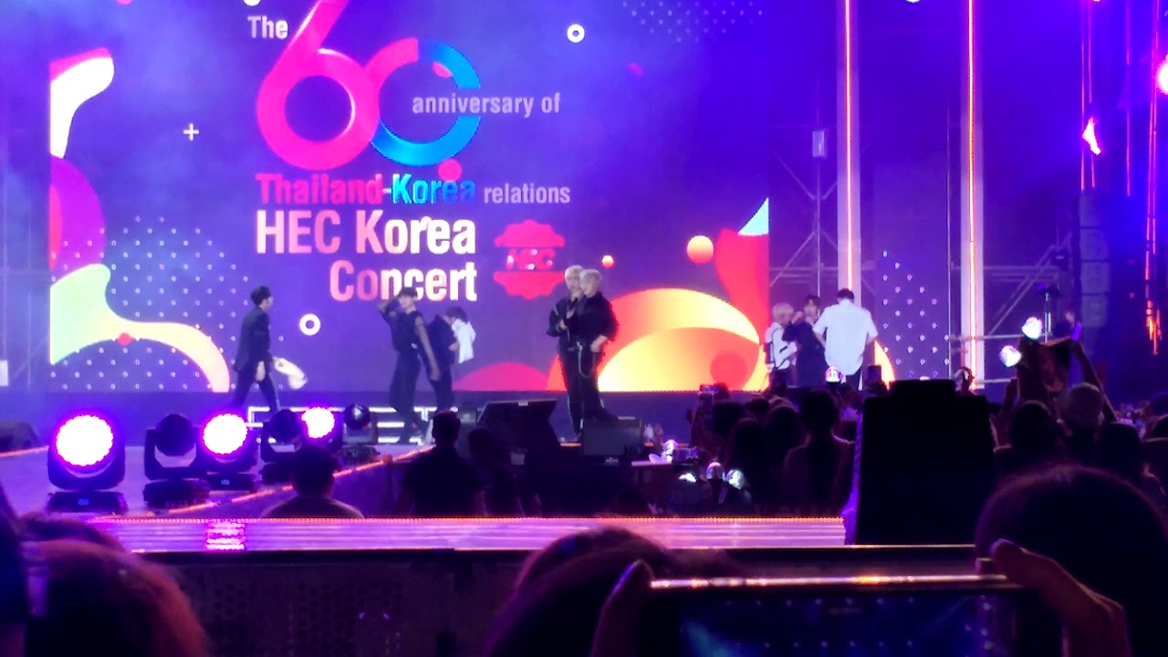 18/11/17 WANNA ONE - Talk (1) AT HEC KOREA CONCERT THAILAND - YouTube