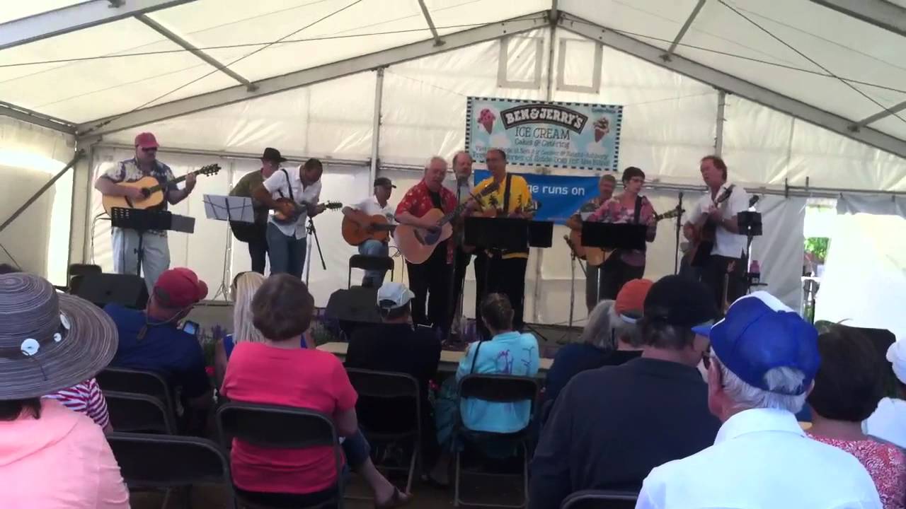 County crows at the fair - YouTube