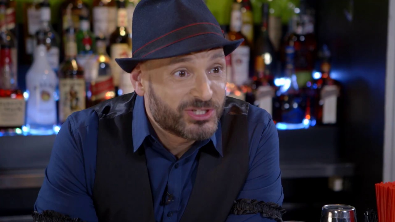 Broadway Bartender Drinks With CESAR ROCHA - YouTube