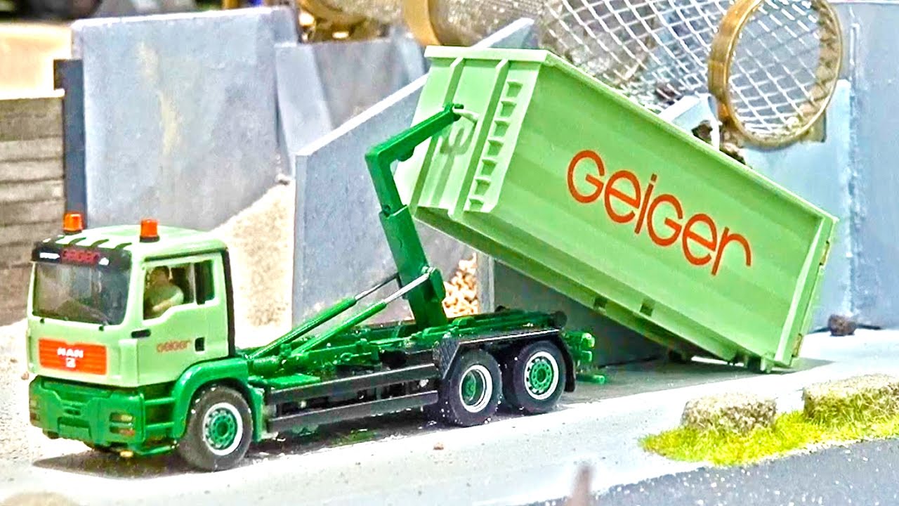 Awesome Rc Truck Action 1/87! Rc Hook lifter in match-box Scale ...