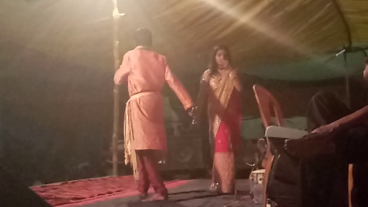 Duet stage programme video of Ujjwal and Mamoni Mandal in Aluthia...... - YouTube