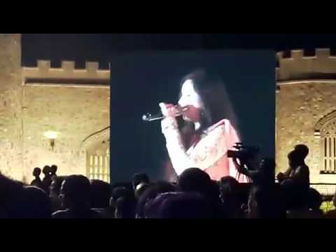 Shreya Ghoshal Singing Deewane Mastaani unplugged