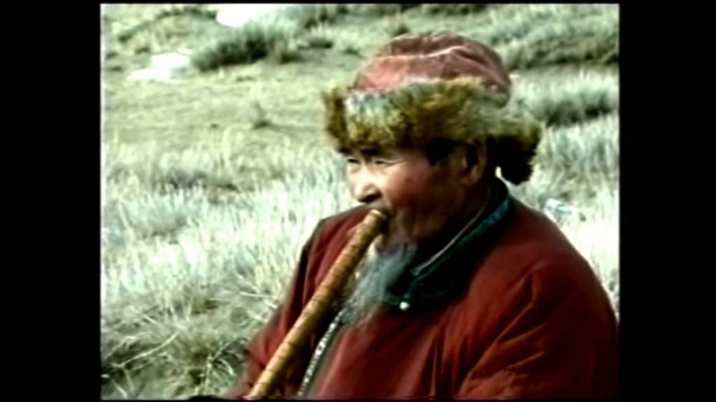 Mongolian traditional musical instrument tsuur-"Altai mountain" praise ...