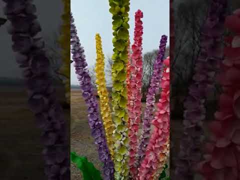 Цветы из пластиковых бутылок.безумно красиво.))