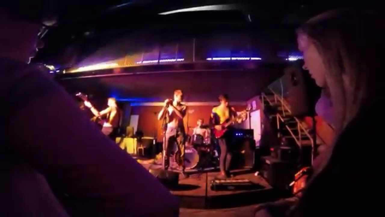 Pee Cocks in concert! - YouTube