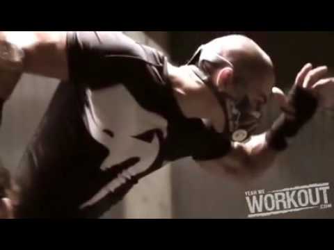 Bu adam bir canavar dostum