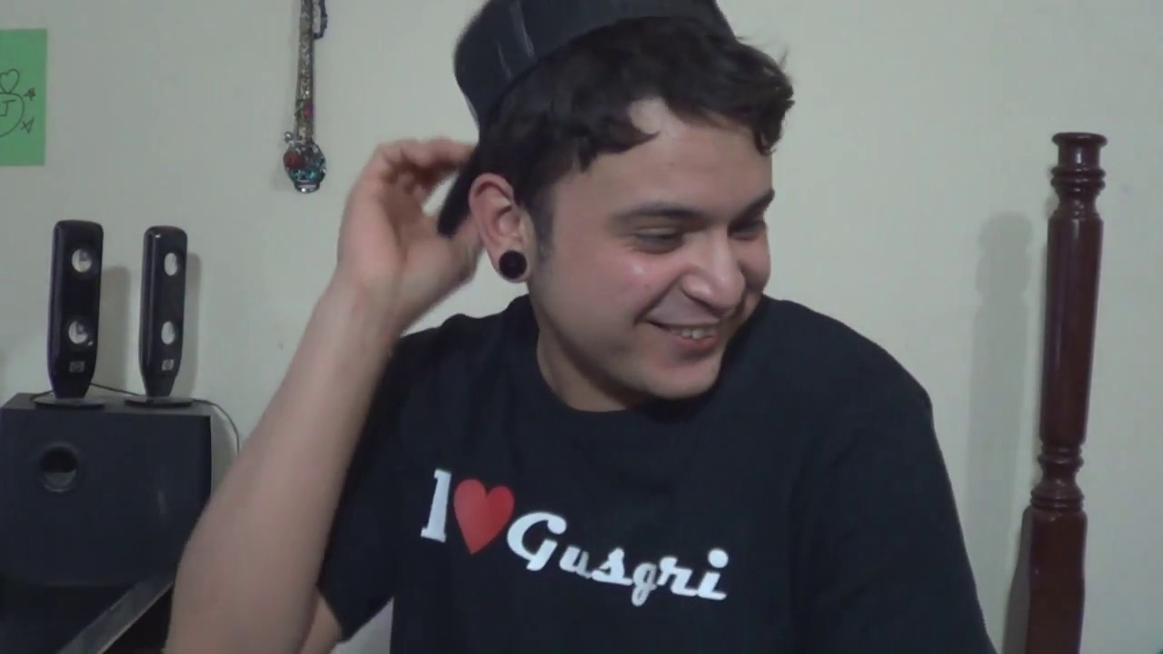 GUSGRI | BROMA A TAPICERÍA (HABLANDO COMO GALLEGO) - YouTube