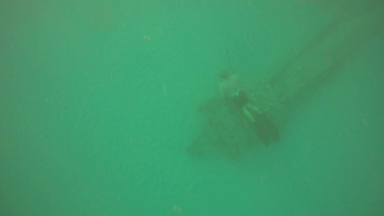 OAHU, HAWAII - SpearFishing Electric Beach Pipes - Sep 2015 - YouTube