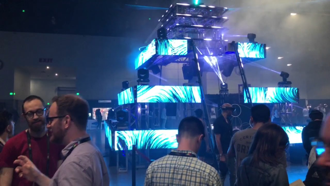 VRLA 2018 vide 2 nu salt laser - YouTube