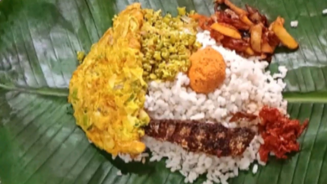 ഒരു നാടൻ പൊതിച്ചോറിൻ്റെ കഥ💯 /Vazhayila Pothichoru /Kerala Lunch ...
