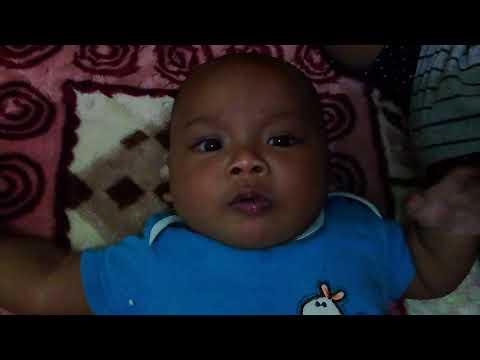 Adek edo lagi mainin ludah