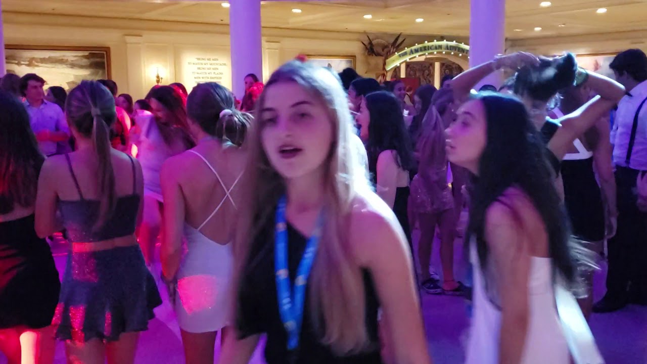 Fiesta de gala 02 - YouTube