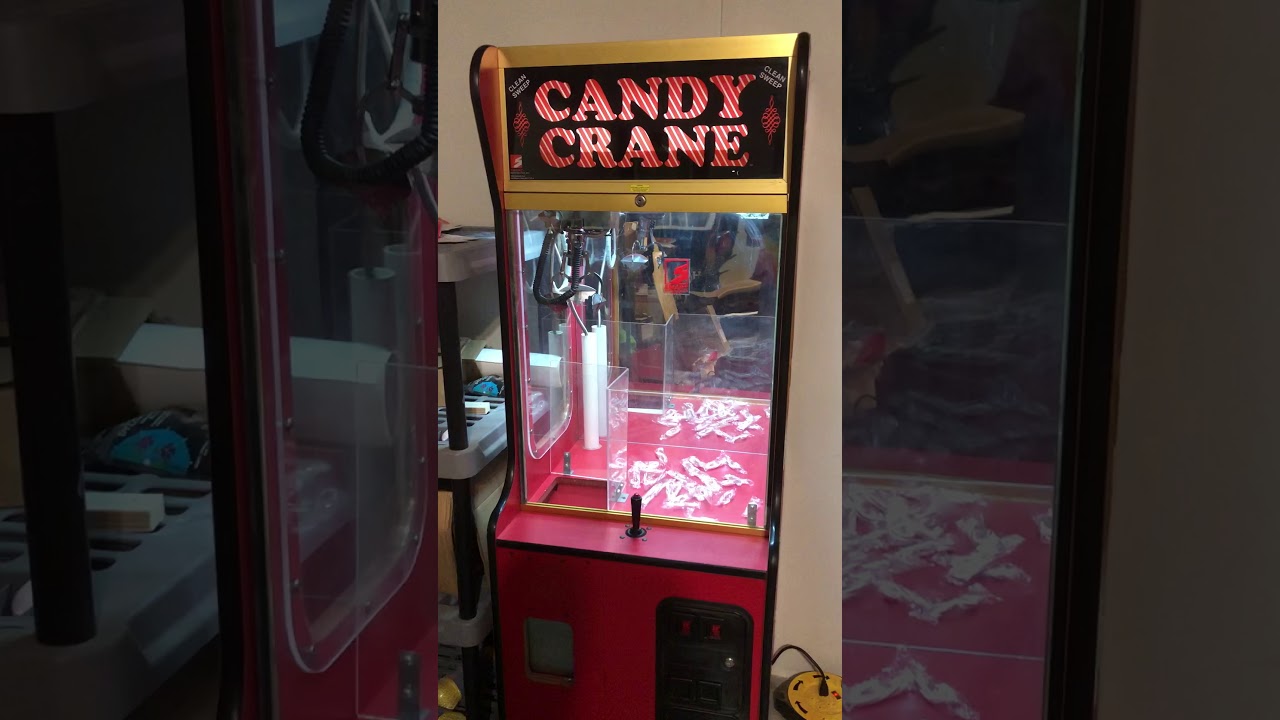 Smart Industries Candy Crane Arcade Machine - YouTube