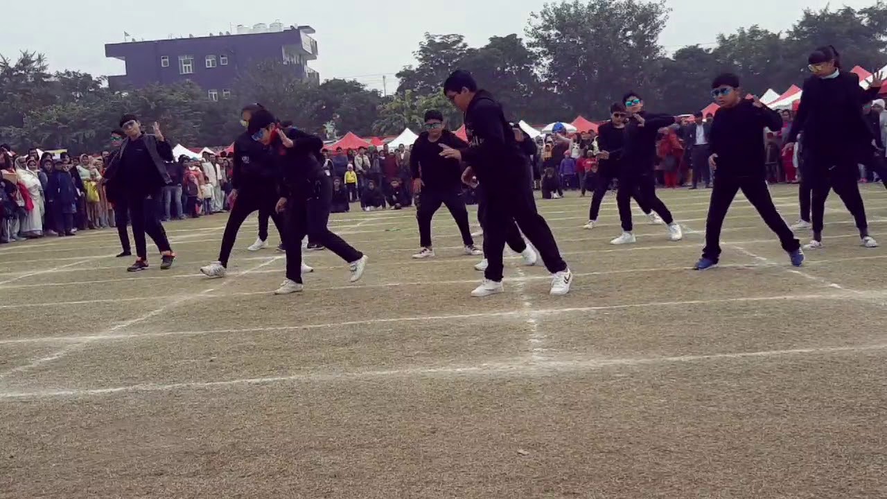 Robot Dance Performance By Bbps manesar Students - YouTube
