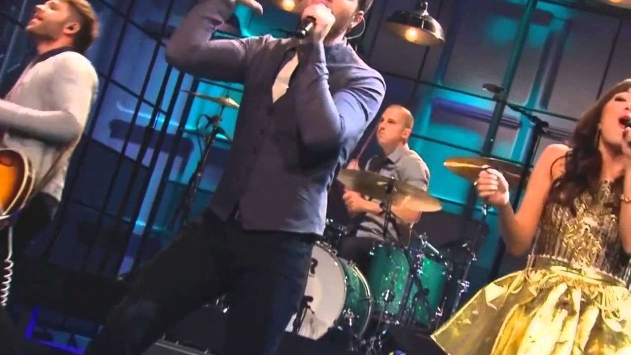 Owl City ft Carly Rae Jepsen Good Time Music Video 2013 VMA Awards ...