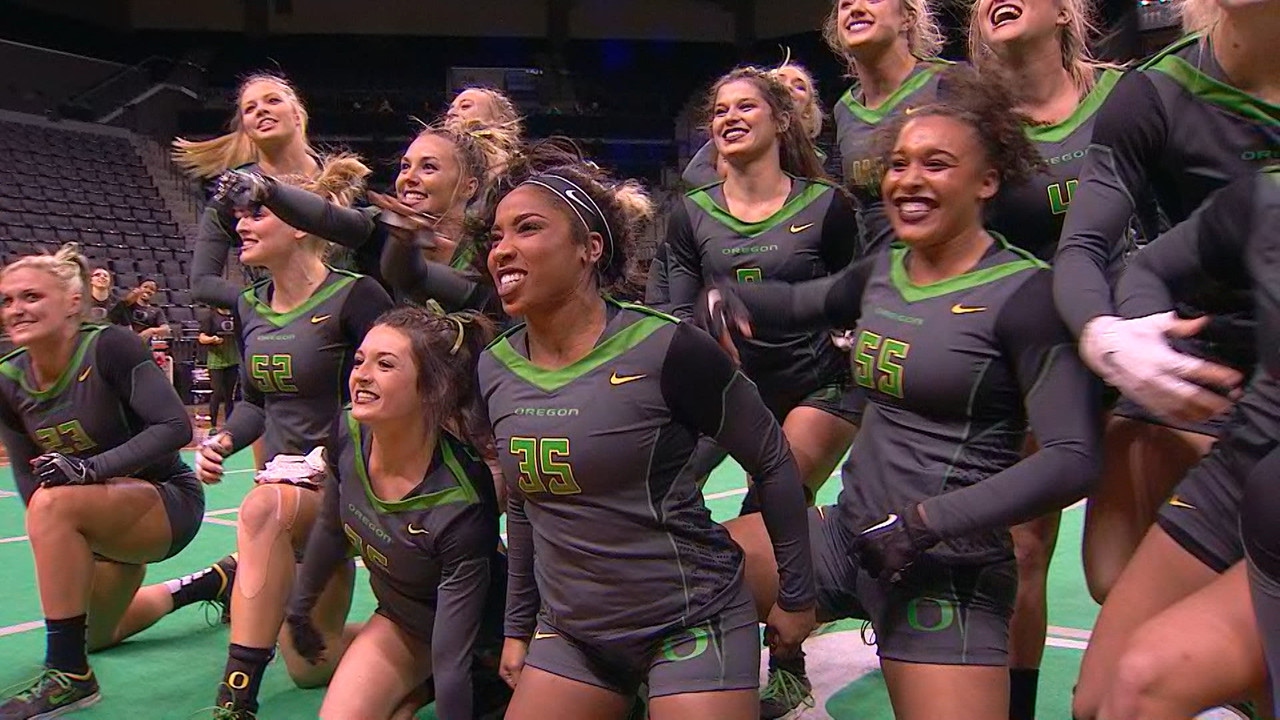 Recap: No. 2 Oregon acrobatics & tumbling upsets No. 1 Baylor - YouTube