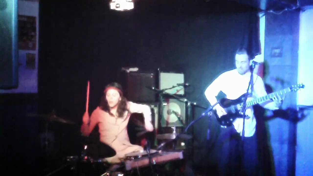 Vialka Live at the Quad, Cork 04-3-11 Part Un - YouTube